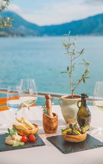 LIMONETO Restaurant & Beach